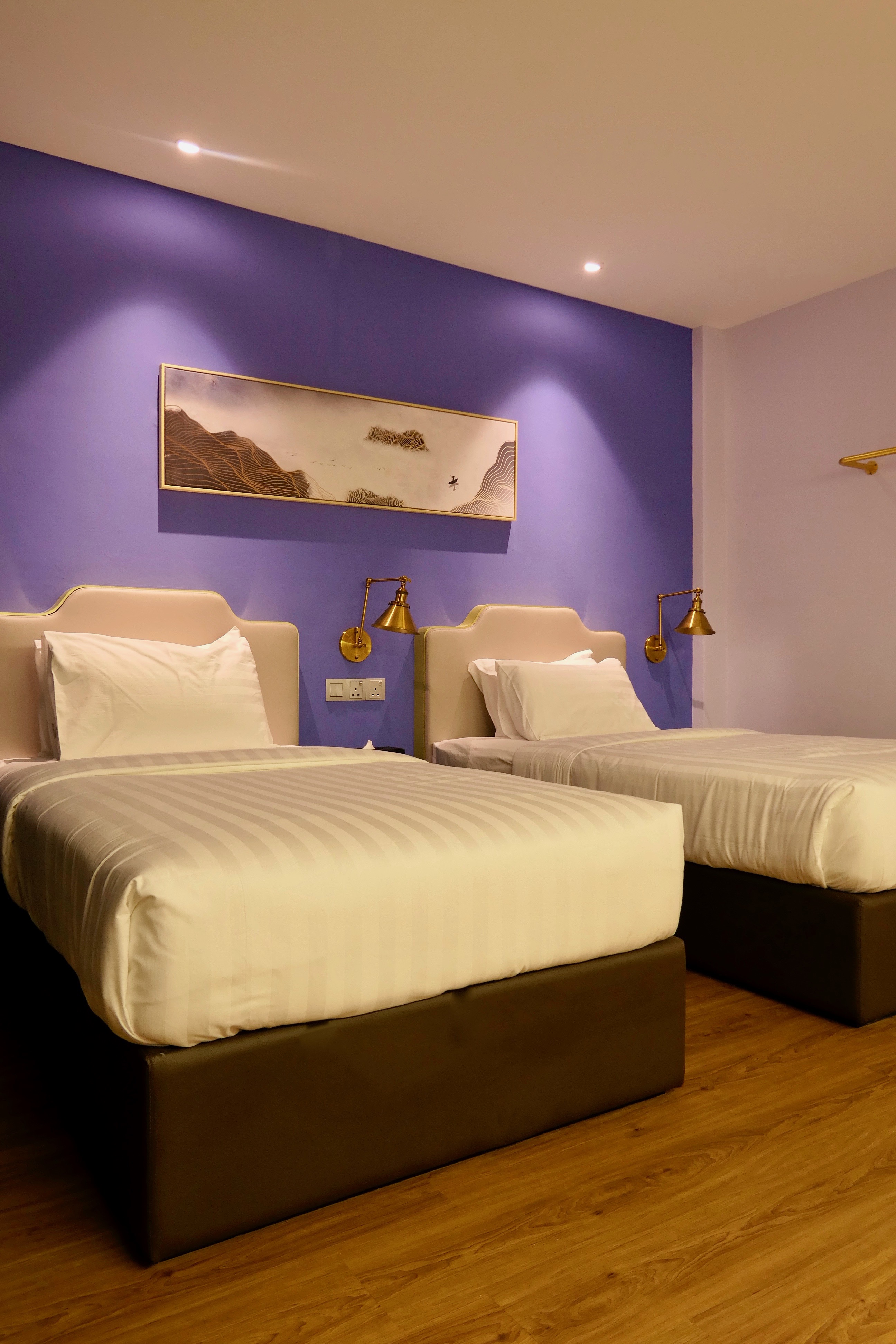 Ambassador Room - Le Embassy Hotel